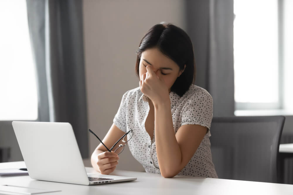 8 Ways To Prevent Digital Eye Strain While Using Computers Blogs 8 Ways To Prevent Digital Eye Strain While Using Computers Blogs